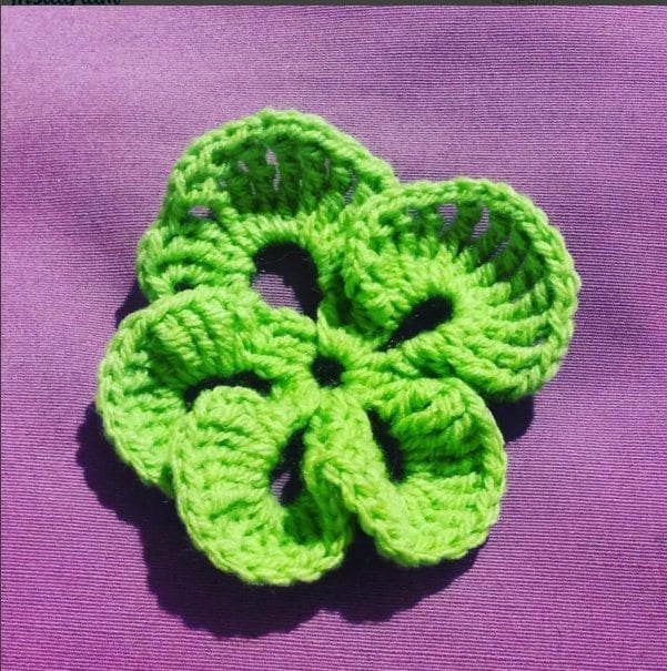 3-D Violet flower Motif – How to Crochet